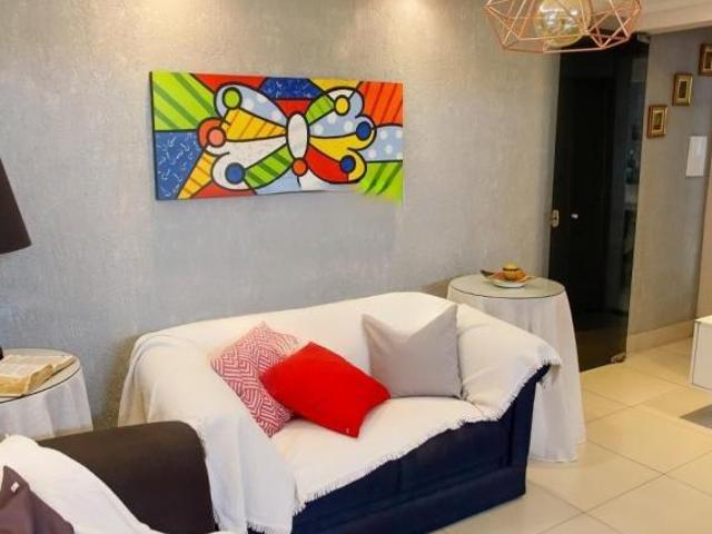 Casa à venda com 222m², 3 quartos e 2 vagas em Osasco!