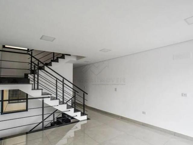 Casa à venda com 227m2 com 03 quartos e 02 vagas na Vila Lucinda, Santo André/SP