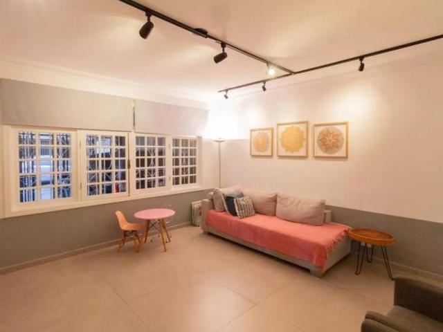 Casa à venda com 230m², 3 quartos e 2 vagas