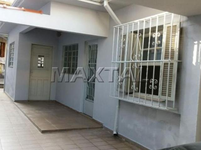 Casa à venda, com 2 dormitórios, 3 vagas de garagem e edícula. Região da Casa Verde