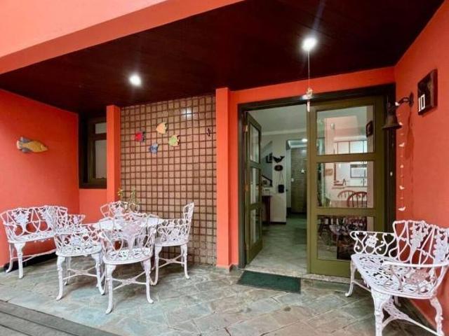 Casa A Venda Com 2 Dormitórios 106 m²