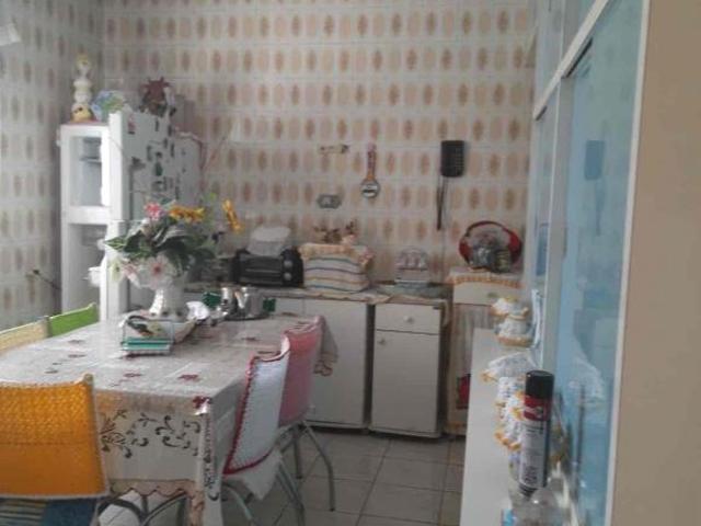 Casa à venda com 2 dormitórios, 1 banheiro, 3 vaga de garagem, 175m², Vila Antonieta, Guarulhos, SP