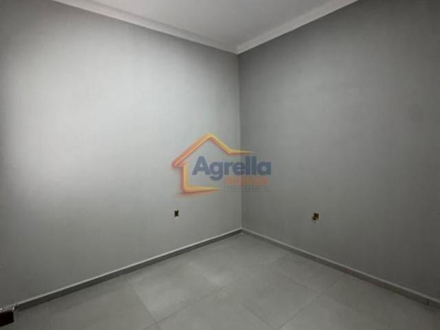 CASA À VENDA COM 2 DORMITÓRIOS, 2 VAGAS, COZINHA INTEGRADA, ACEITA FINANCIAMENTO EM MOGI GUAÇU/SP