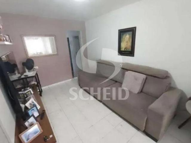 Casa á venda com 2 dormitórios e 2 vagas na Vila Inglesa
