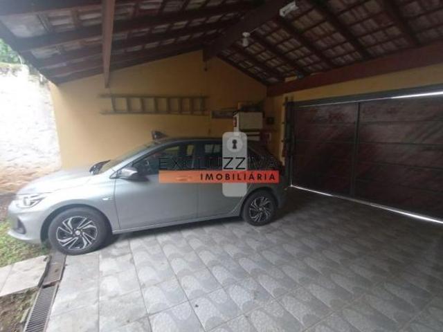 Casa a venda com 2 dormitorios e ampla area de lazer no Areao, Taubate