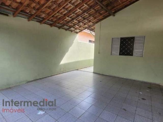 Casa à venda com 2 dormitórios localizado próximo ao Centro de Iperó