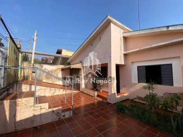 Casa á venda com 2 dormitórios no Jardim Interlagos, em Campinas, SP