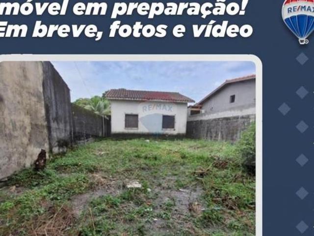 Casa à Venda com 2 dormitórios no Jardim Raphael Bertioga, São Paulo