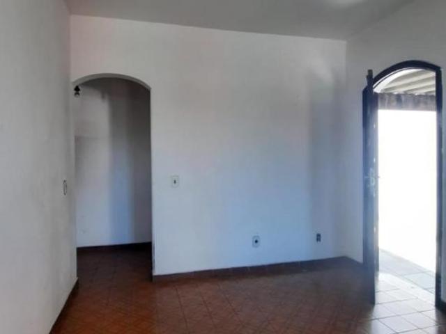 Casa à venda com 2 dormitórios no Parque Taboão, Taboão da Serra 250m²