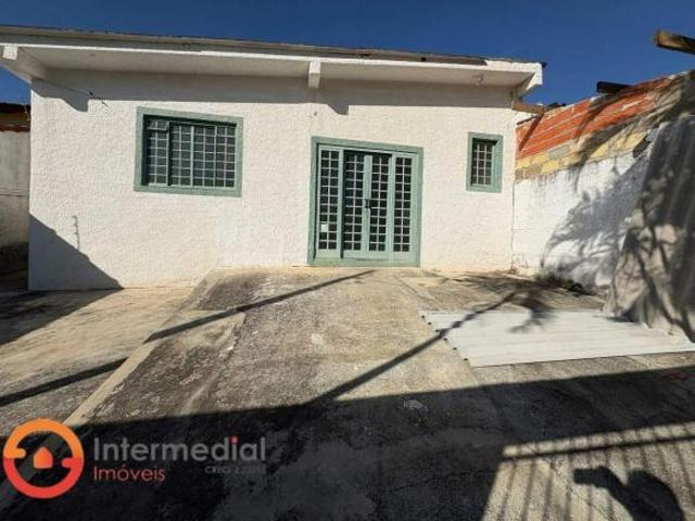 Casa à Venda com 2 dormitórios Parque Residencial Esplanada