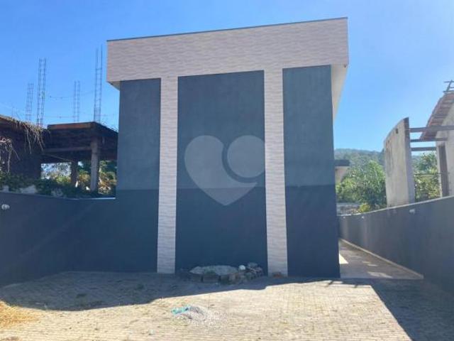 Casa à venda com 2 suítes no condomínio Villagio, Mogi das Cruzes