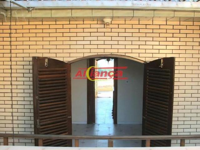 Casa à venda com 2 suítes no Jardim Papai