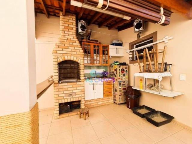 Casa à Venda com 2 Suítes, 2 Vagas, Área Gourmet no Residencial Jundiaí, aceita financiamento!