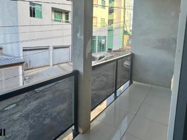 Casa à venda com 2 pavimentos Bairro Jardim América Carmópolis de Minas MG