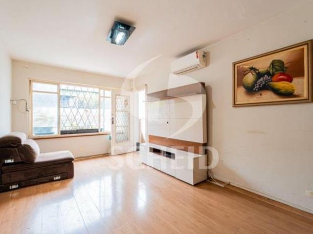Casa a venda com 2 quartos, 90m², ótima localização