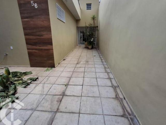 Casa à venda com 2 quartos, 1 suíte, 2 vaga, 140m² Vila Prudente