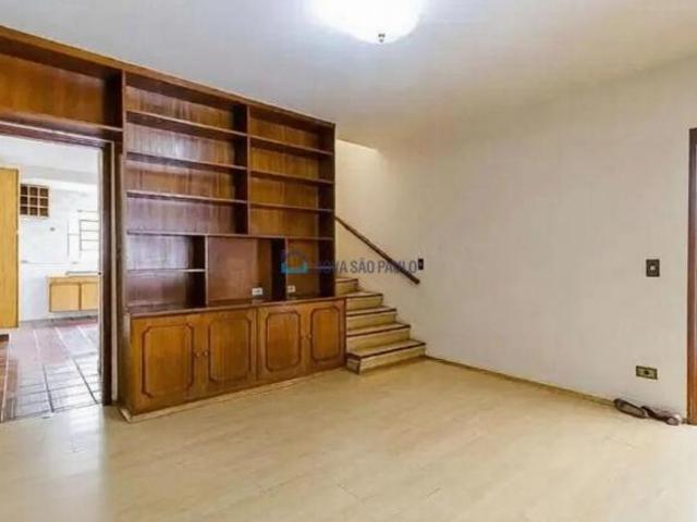 Casa à venda, com 2 quartos, 2 vagas, na Vila Santo Estéfano