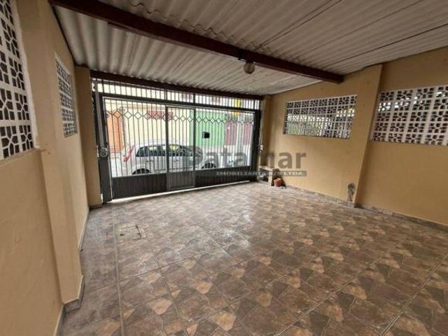 Casa a Venda com 2 quartos + dependencia de empregada com banheiro no Jardim Trussardi