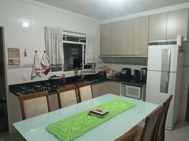 Casa à Venda com 2 quartos e edícula no Jardim Nova Indaiá, Indaiatuba, SP