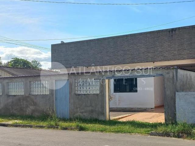 Casa à venda com 2 quartos e terreno grande, Batel, ANTONINA PR