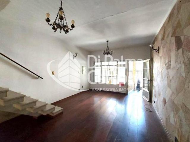 Casa à venda com 2 quartos e vaga, próximo ao Metrô Sacomã!