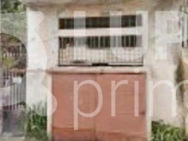 CASA Á VENDA COM 2 QUARTOS E 1 VAGA