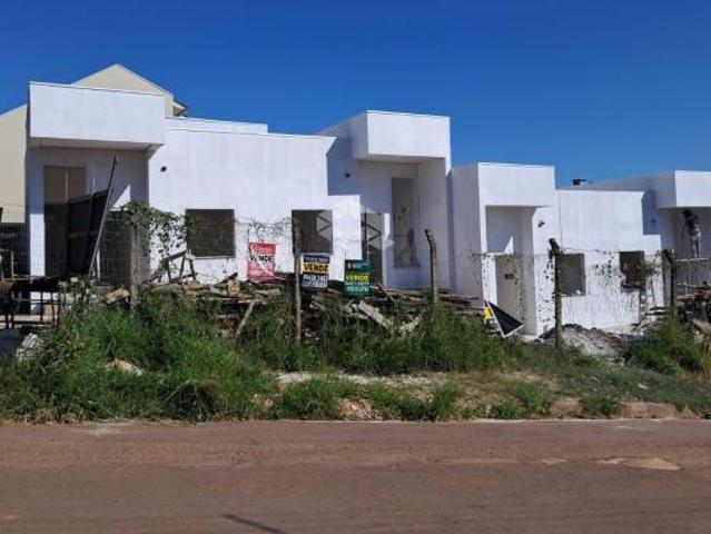 Casa à venda com 2 quartos e 1 vaga bairro Colina em Guaíba