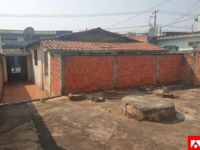 Casa à venda com 2 quartos e 3 vagas no Jardim Perola em Santa Bárbara d&apos Oeste