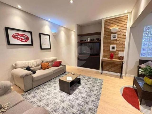 Casa à venda com 2 quartos em Vila Galvão, Guarulhos