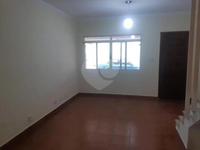 Casa à venda com 2 quartos em Vila Galvão, Guarulhos