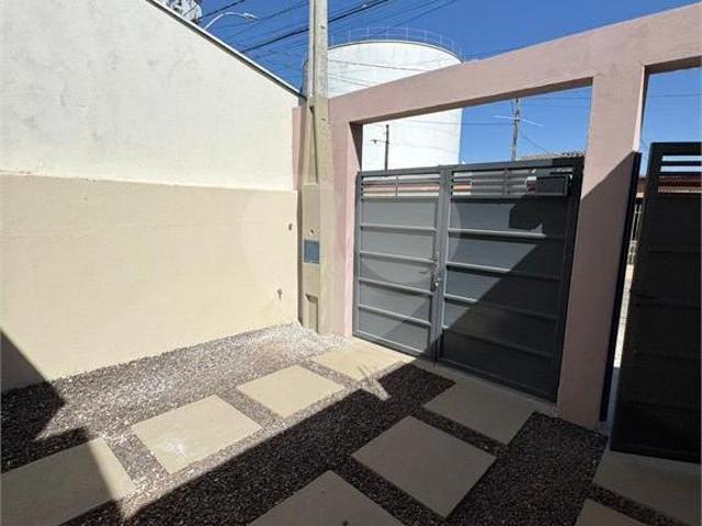 Casa à venda com 2 quartos em Cidade Aracy, São Carlos