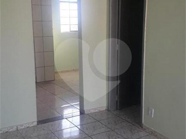 Casa à venda com 2 quartos em Núcleo Residencial Castelo Branco, São Carlos