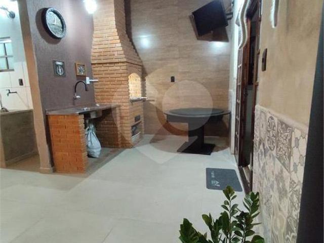 Casa à venda com 2 quartos em Residencial Colinas, Mogi das Cruzes