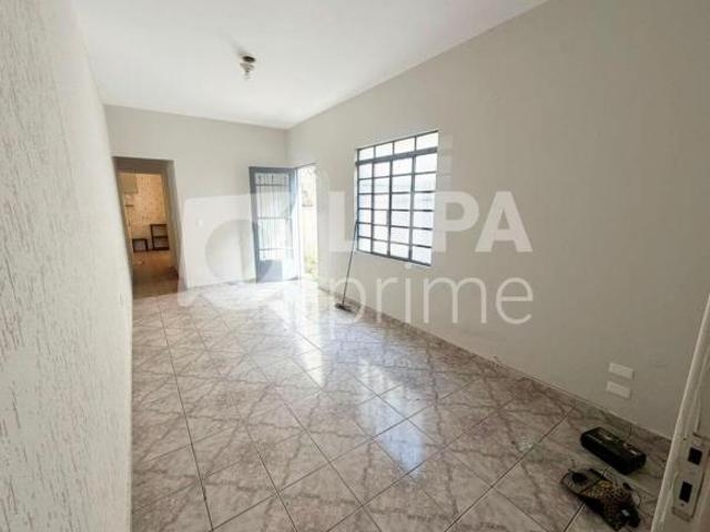 CASA Á VENDA COM 2 QUARTOS NA VILA MARIA BAIXA