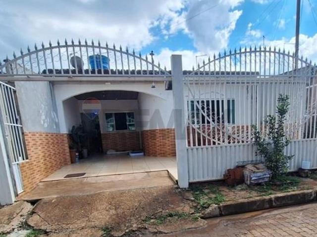 CASA A VENDA COM 2 QUARTOS NA QR 433 SAAMAMBAIA NORTE