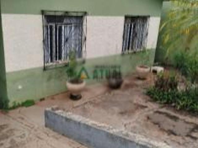 Casa a venda com 2 quartos na Região Oeste