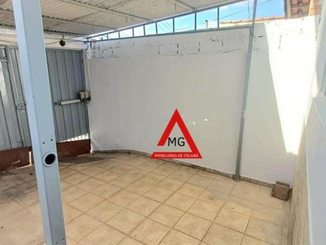 CASA Á VENDA COM 2 QUARTOS, NO BAIRRO BAHAMAS EM ITAJUBÁ MG