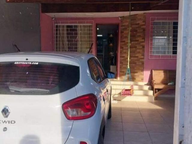 Casa á venda com 2 quartos no Bairro Gralha Azul em Fazenda Rio Grande PR