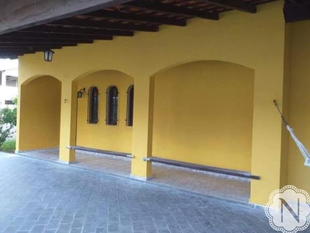 Casa à venda com 2 quartos no bairro Loty