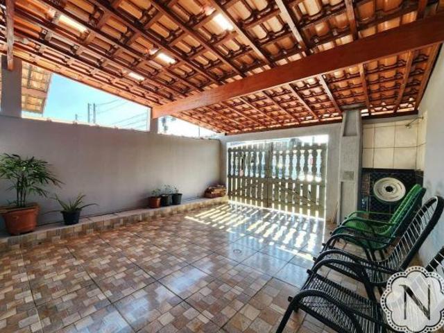 Casa à venda com 2 quartos no bairro Nova Itanhaém Interior