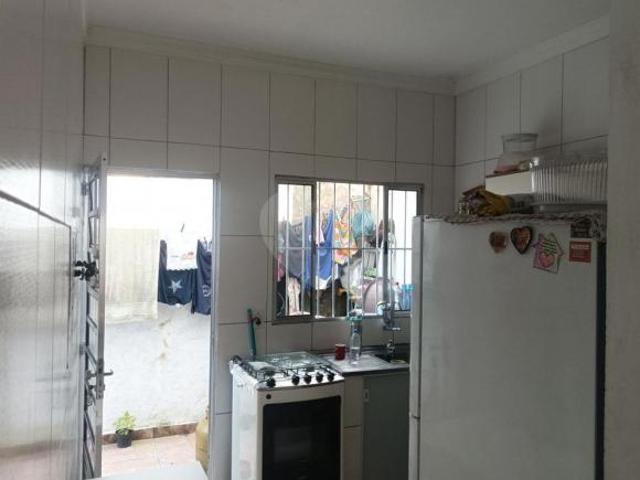 Casa à venda com 2 quartos no condomínio Orquideas, Mogi das Cruzes