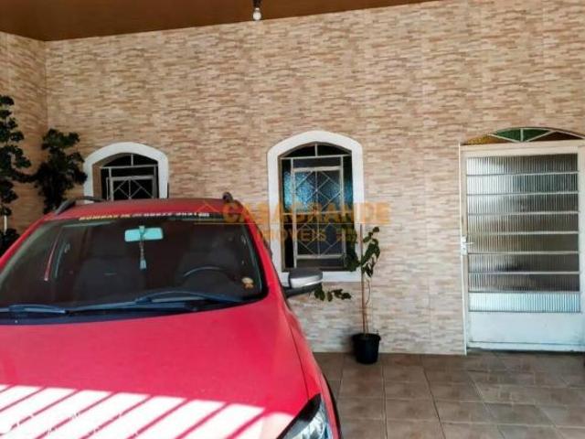 Casa a venda com 2 quartos no Jardim Morumbi