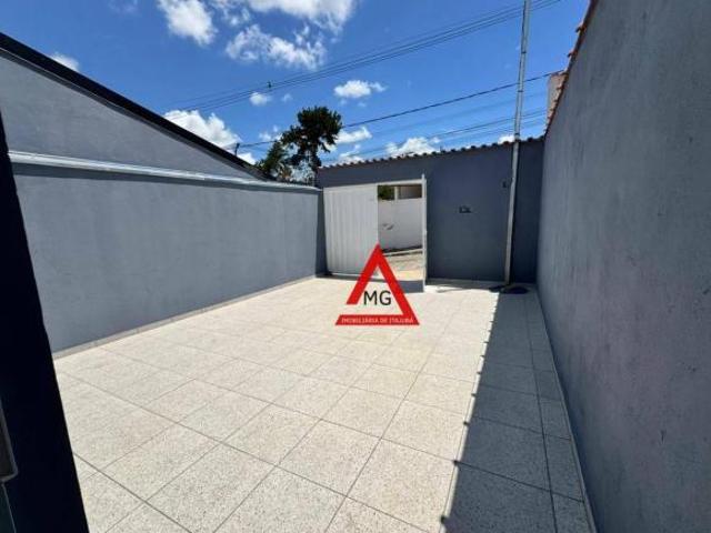 CASA Á VENDA com 2 quartos, ótima localização no bairro Santa Terezinha em Itajubá MG