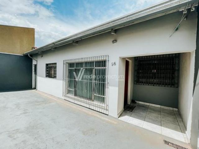 Casa à venda com 2 quartos, próximo a sp101