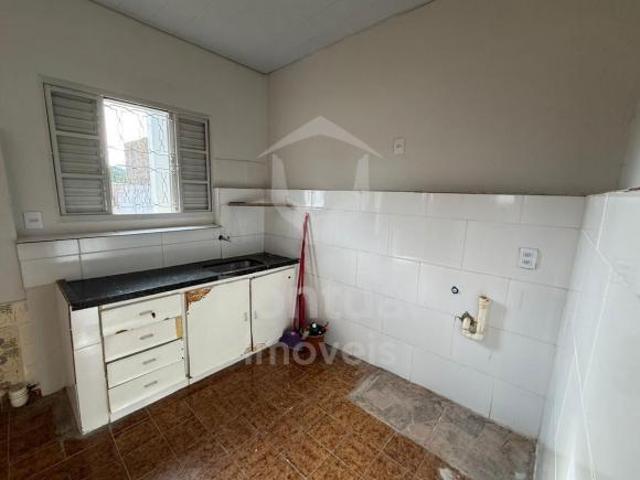Casa à venda, com 2 quartos sendo 1 com armário, Jaraguá, UBERLANDIA MG