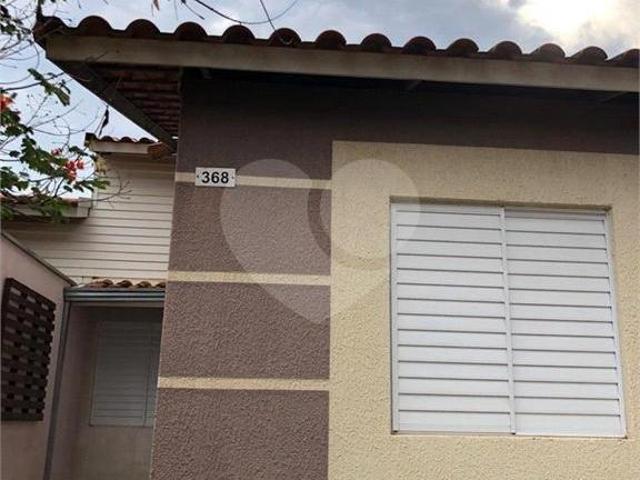 Casa à venda com 2 quartos, sendo 1 suíte, no condomínio Moradas ii, São Carlos