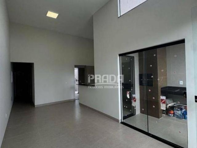 Casa à venda com 2 quartos sendo 1 suíte com closet Shopping Park Uberlândia/MG