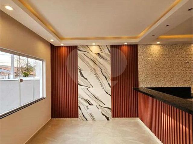 Casa à venda com 2 quartos, sendo 1 suíte, em Jardim Cambuci, Mogi das Cruzes