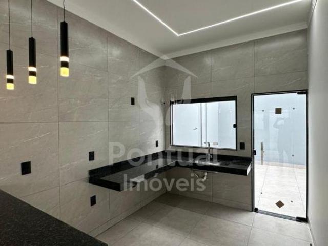 Casa a venda, com 2 quartos sendo 1 suite, Jardim Brasília, Uberlandia MG