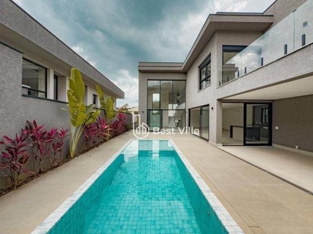 Casa à venda com 343M² de área construída, 4 suítes no Condomínio Residencial Genesis 2 Alphaville
